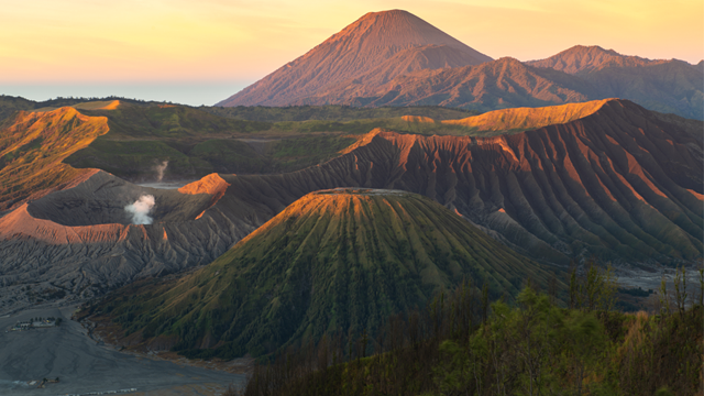 【景酒套餐】泗水布罗莫火山bromo宜珍火山ijen印尼双火山+赛武瀑布+罗威纳追海豚,一日游门票,去哪儿网门票